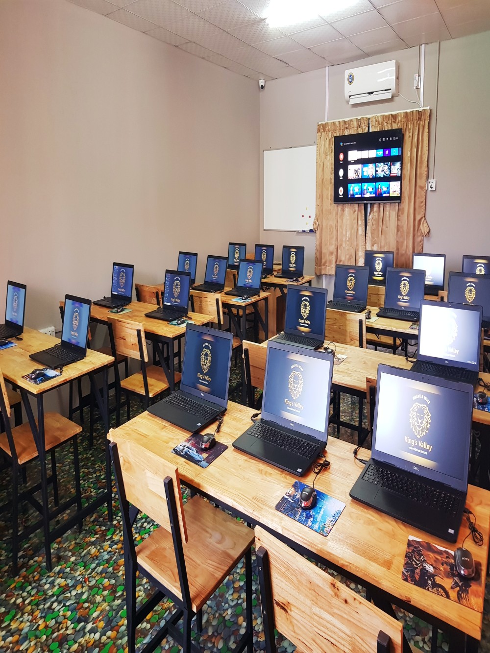 FACILITIES - KVIS